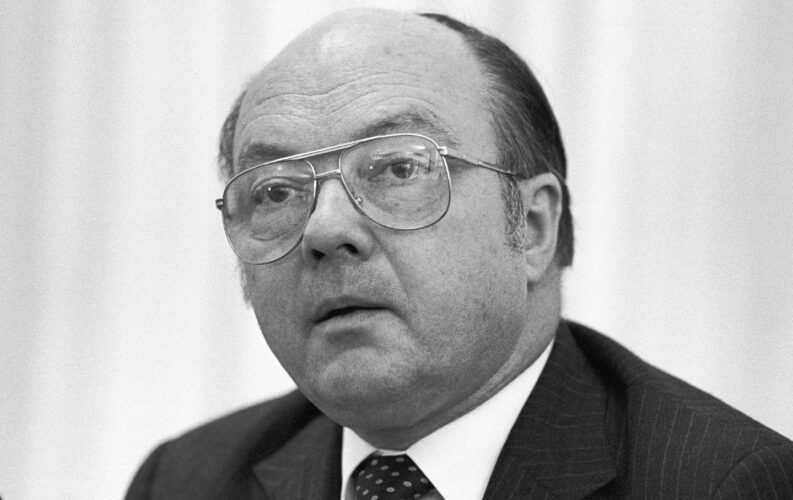 How Former Ambassador Jack Matlock Corrects the Record on American Foreign Policy | The Nation