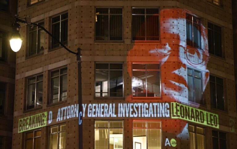 The Man Behind the Right-Wing Supreme Court Wants to “Crush” the ...